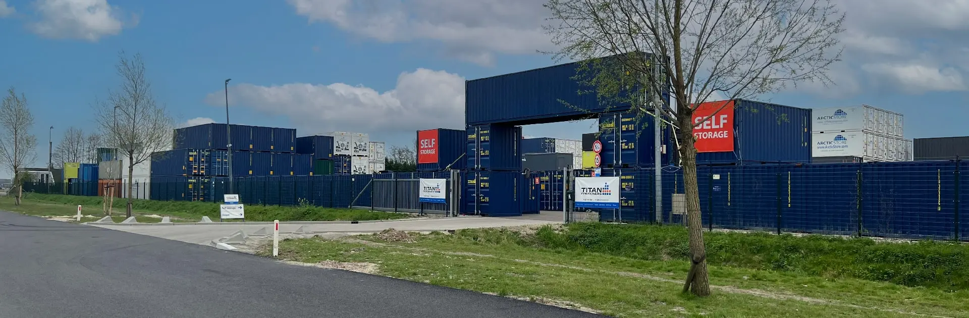 Container Locations - US & Canada - 40+ Yards - TITAN